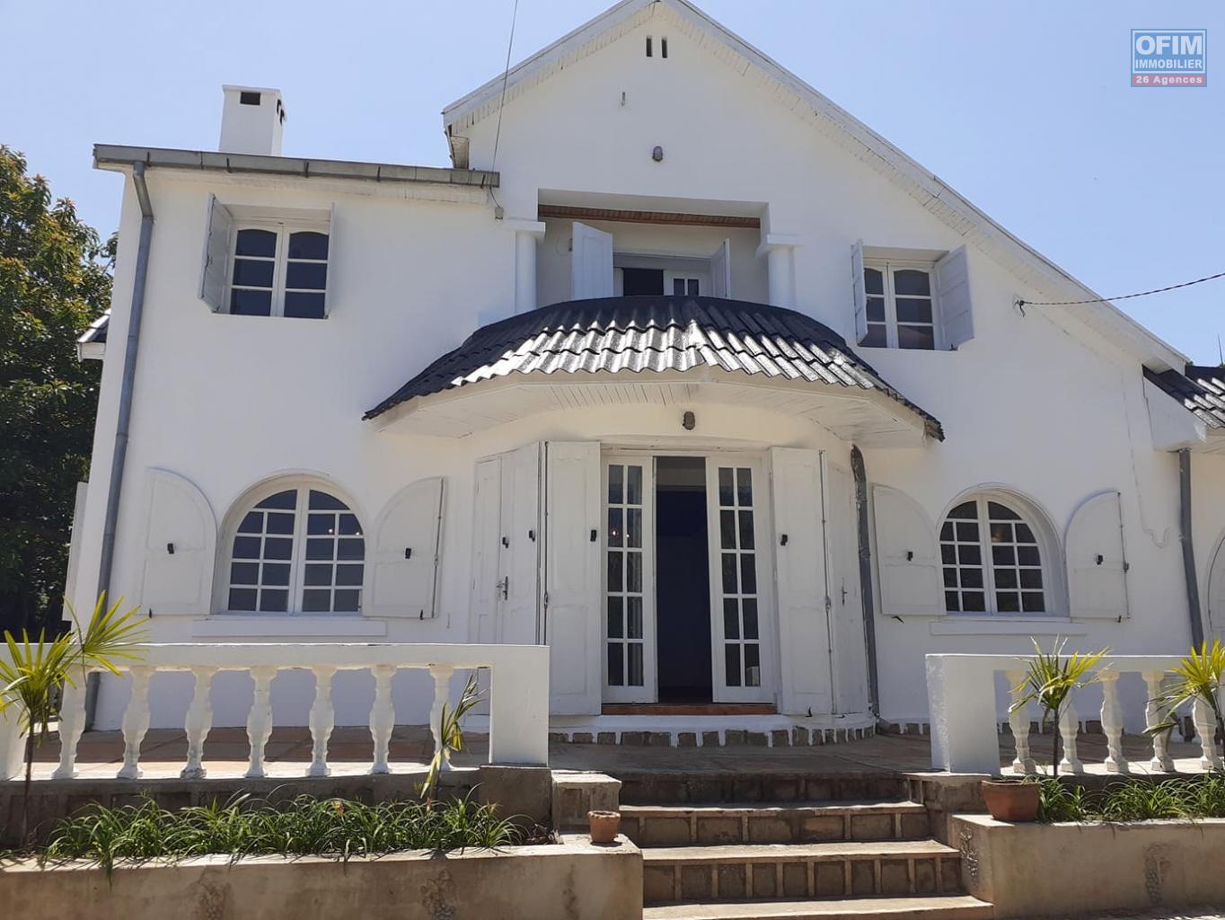 Vente - Maison / Villa - ANTANANARIVO (TANANARIVE) - Une maison F5 à ...