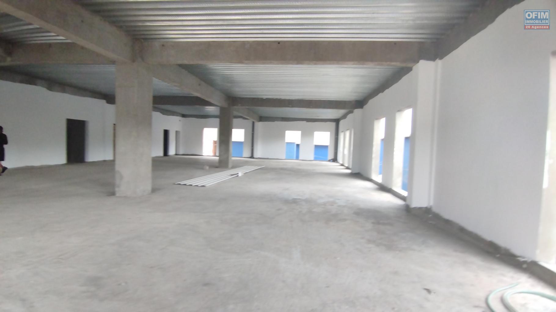 Location - Local professionnel - ANTANANARIVO (TANANARIVE) - A réserver ...