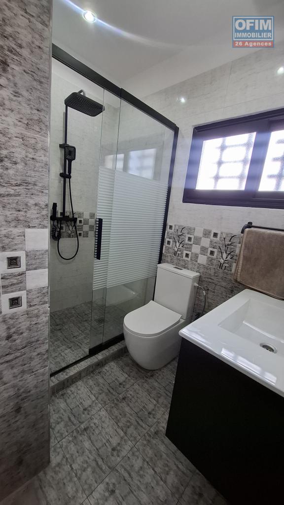 Location - Local commercial - ANTANANARIVO (TANANARIVE) - Un local ...