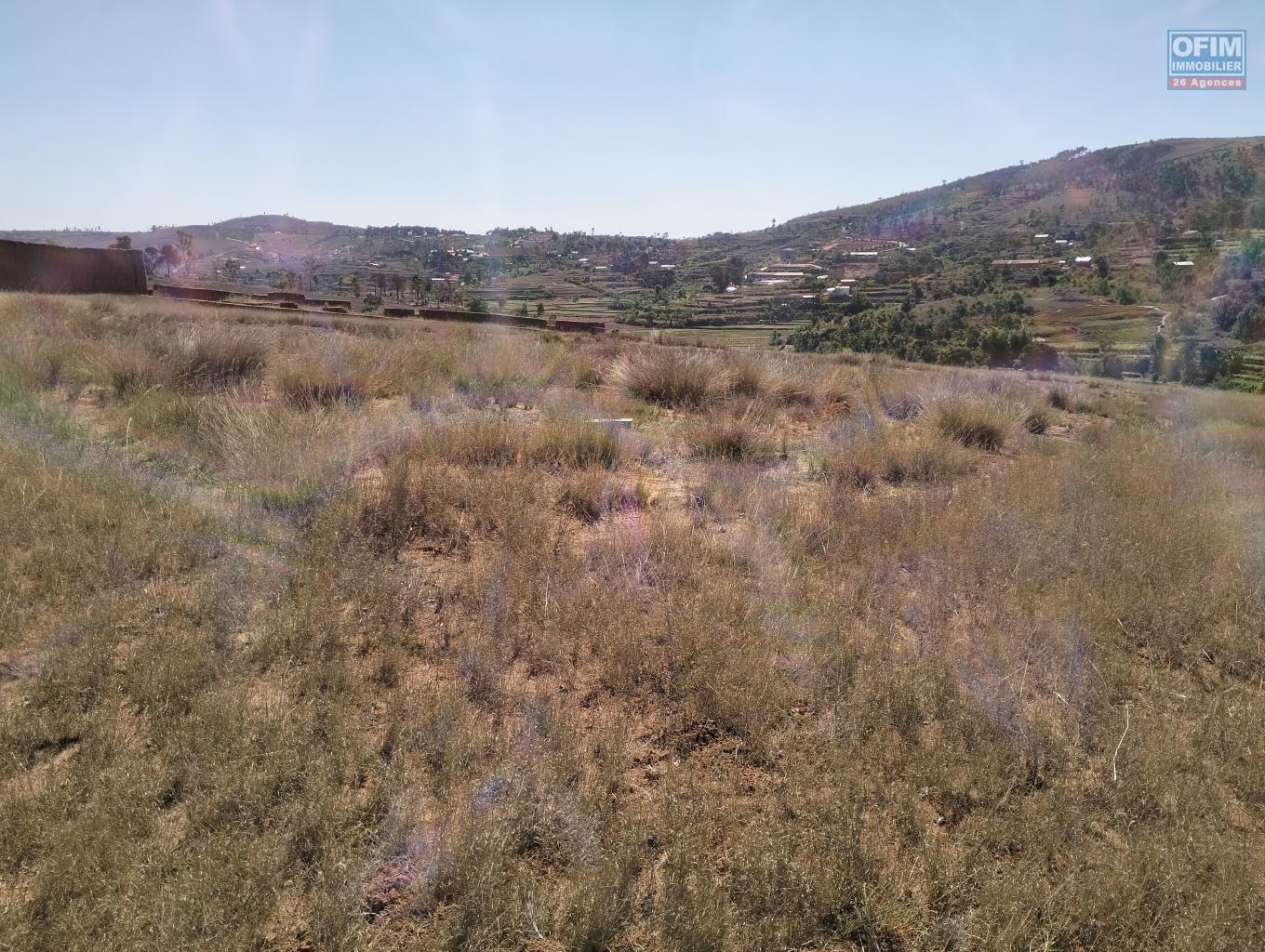 Vente - Terrain - ANTANANARIVO (TANANARIVE) - A vendre un terrain de ...